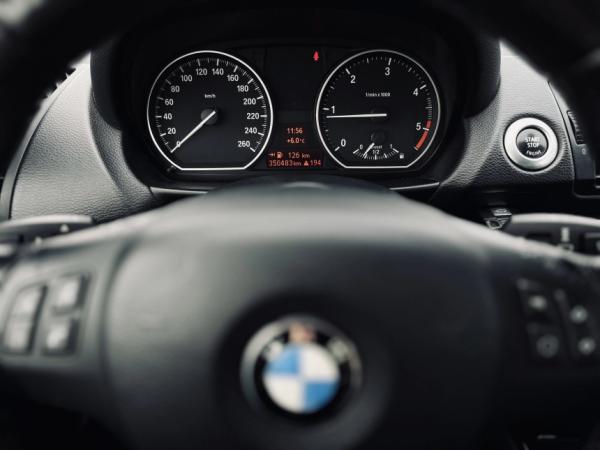 Zils BMW 120 2010 Rīga, ar dzinēja tilpumu 2.00 L un nobraukumu 350 tūkst. km par 6999 €, foto 2 vietnē AUTOMOTO.COM.LV