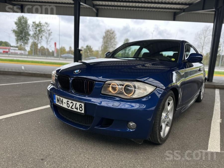 Blue BMW 120 2010 in Riga, with an engine capacity of 2.00 L and mileage of 253 thousand km for 4150 €, photo 8 on AUTOMOTO.COM.LV