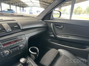 Blue BMW 120 2010 in Riga, with an engine capacity of 2.00 L and mileage of 253 thousand km for 4150 €, photo 14 on AUTOMOTO.COM.LV