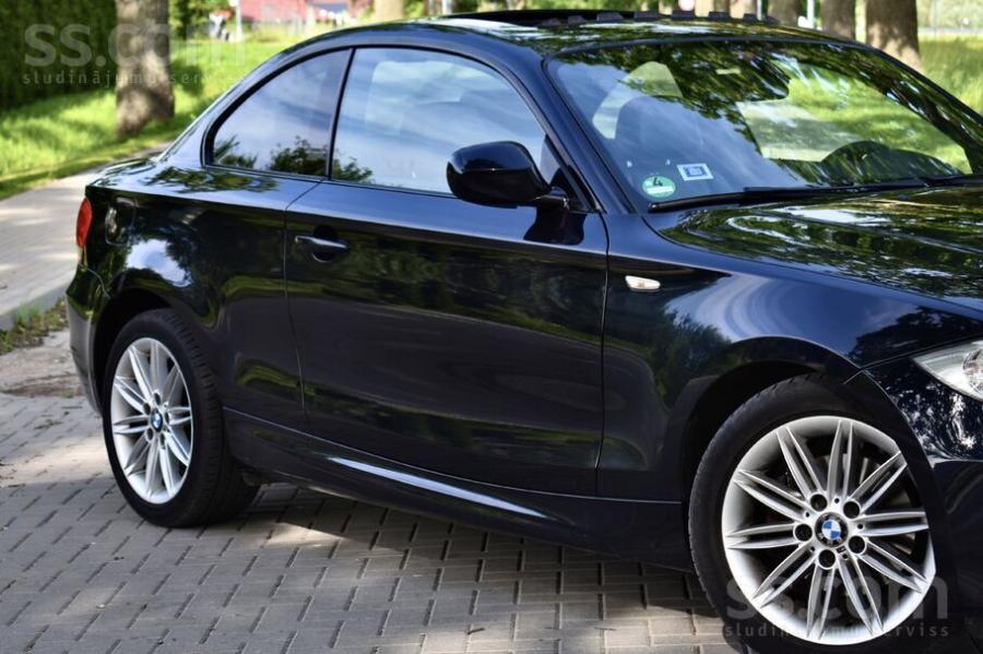 Blue BMW 120 2013 in Valmiera, with an engine capacity of 2.00 L and mileage of 284 thousand km for 6900 €, photo 3 on AUTOMOTO.COM.LV