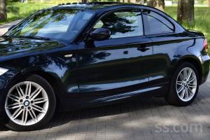 Blue BMW 120 2013 in Valmiera, with an engine capacity of 2.00 L and mileage of 284 thousand km for 6900 €, photo 8 on AUTOMOTO.COM.LV