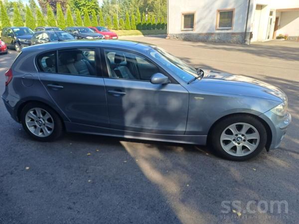 Blue BMW 120 2004 in Valmiera, with an engine capacity of 2.00 L and mileage of 235 thousand km for 3900 €, photo 4 on AUTOMOTO.COM.LV