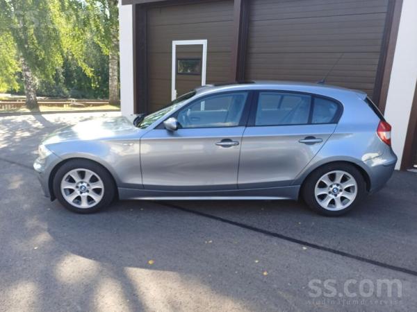 Blue BMW 120 2004 in Valmiera, with an engine capacity of 2.00 L and mileage of 235 thousand km for 3900 €, photo 5 on AUTOMOTO.COM.LV
