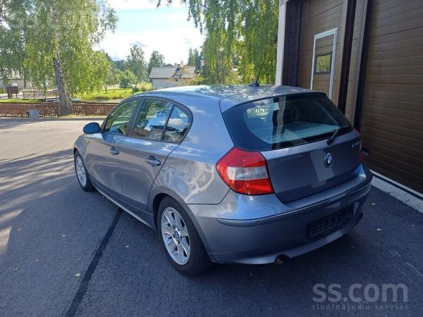 Blue BMW 120 2004 in Valmiera, with an engine capacity of 2.00 L and mileage of 235 thousand km for 3900 €, photo 6 on AUTOMOTO.COM.LV