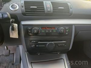 Синий БМВ 120 2004 в Валмиера, объемом двигателя 2.00 л и пробегом 235 тыс. км за 3900 €, фото 17 на AUTOMOTO.COM.LV