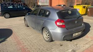 Синий БМВ 120 2004 в Рига, объемом двигателя 2.00 л и пробегом 291 тыс. км за 1900 €, фото 6 на AUTOMOTO.COM.LV