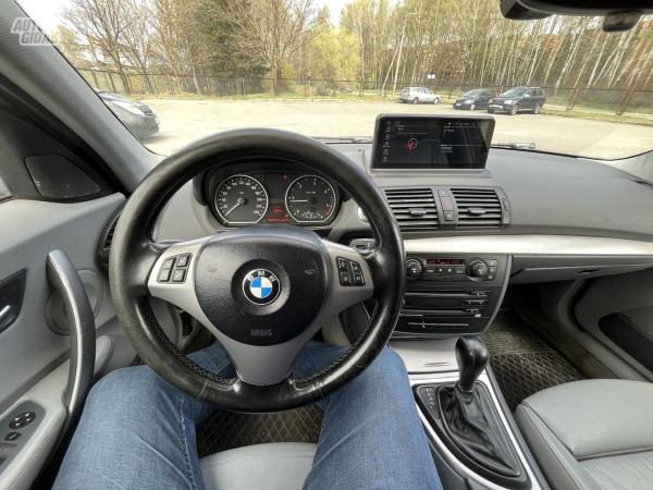 Blue BMW 120 2005 in Vilnius, with an engine capacity of 2.00 L and mileage of 330 thousand km for 2750 €, photo 9 on AUTOMOTO.COM.LV