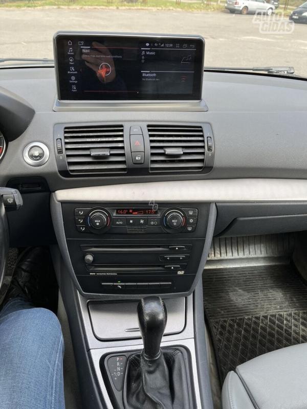 Blue BMW 120 2005 in Vilnius, with an engine capacity of 2.00 L and mileage of 330 thousand km for 2750 €, photo 10 on AUTOMOTO.COM.LV