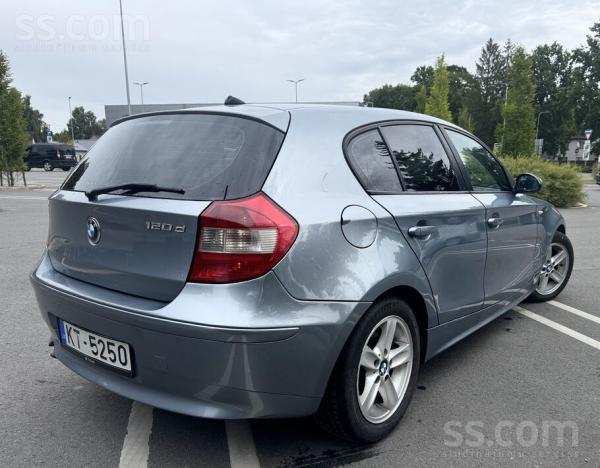 Blue BMW 120 2005 in Riga, with an engine capacity of 2.00 L and mileage of 308 thousand km for 2600 €, photo 9 on AUTOMOTO.COM.LV