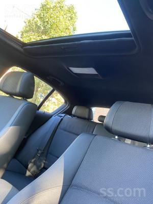 Blue BMW 120 2005 in Riga, with an engine capacity of 2.00 L and mileage of 340 thousand km for 3850 €, photo 18 on AUTOMOTO.COM.LV