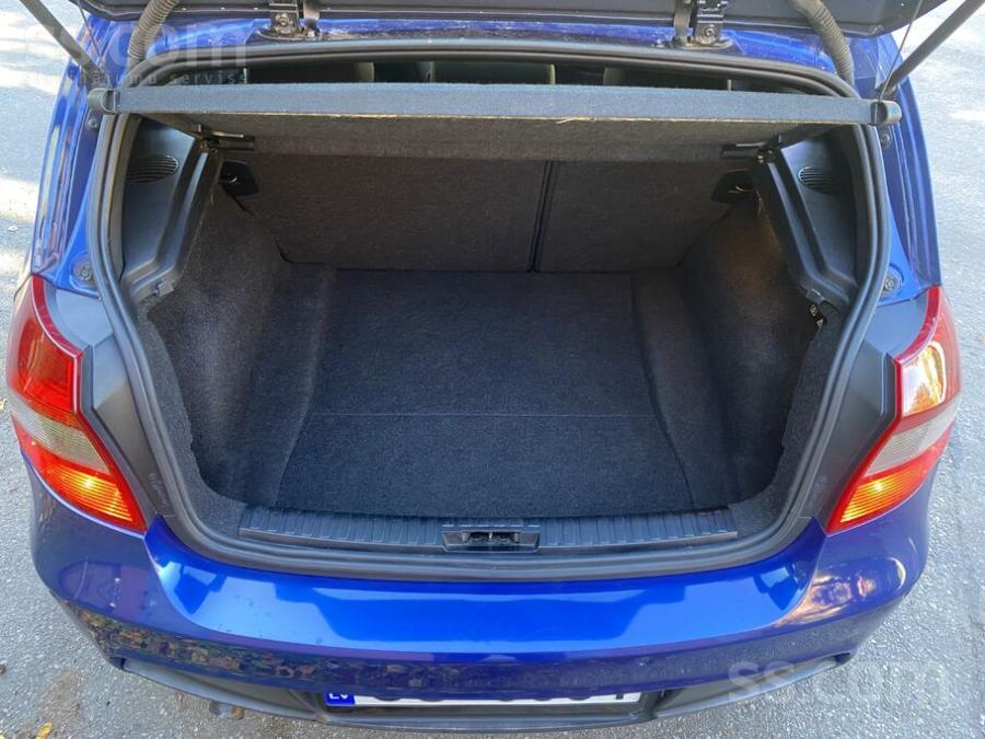 Blue BMW 120 2005 in Riga, with an engine capacity of 2.00 L and mileage of 340 thousand km for 3850 €, photo 24 on AUTOMOTO.COM.LV