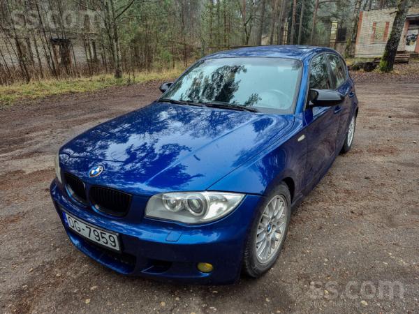 Blue BMW 120 2006 in Riga, with an engine capacity of 2.00 L and mileage of 302 thousand km for 4200 €, photo 1 on AUTOMOTO.COM.LV