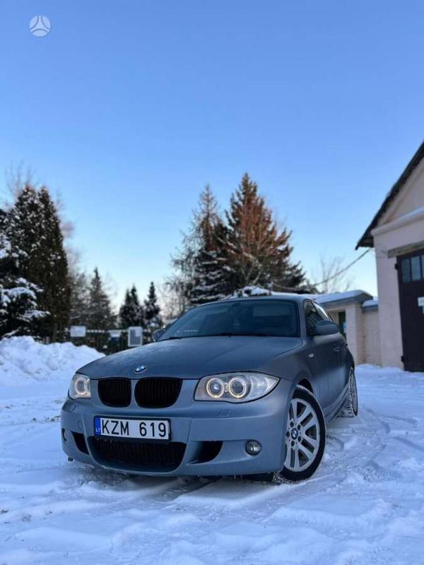 Blue BMW 120 2006 in Kaunas, with an engine capacity of 2.00 L and mileage of 325 thousand km for 2350 €, photo 1 on AUTOMOTO.COM.LV