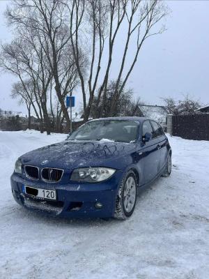 Blue BMW 120 2006 in Kaunas, with an engine capacity of 2.00 L and mileage of 246 thousand km for 3000 €, photo 4 on AUTOMOTO.COM.LV