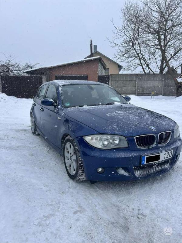 Blue BMW 120 2006 in Kaunas, with an engine capacity of 2.00 L and mileage of 246 thousand km for 3000 €, photo 8 on AUTOMOTO.COM.LV