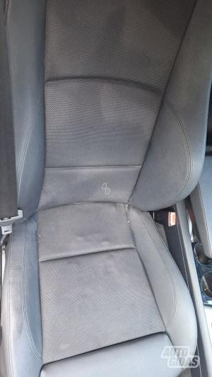 Zils BMW 120 2006 Panevēža, ar dzinēja tilpumu 2.00 L un nobraukumu 303 tūkst. km par 3200 €, foto 4 vietnē AUTOMOTO.COM.LV