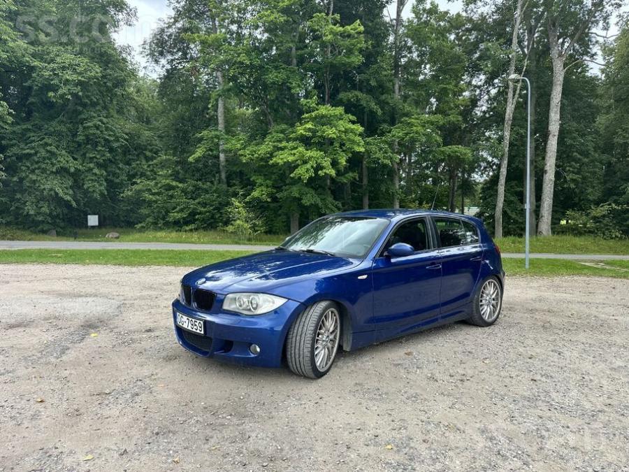 Blue BMW 120 2006 in Riga, with an engine capacity of 2.00 L and mileage of 305 thousand km for 3650 €, photo 3 on AUTOMOTO.COM.LV