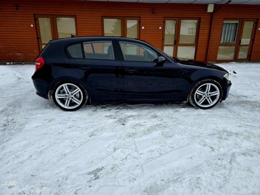 Blue BMW 120 2007 in Marijampole, with an engine capacity of 2.00 L and mileage of 281 thousand km for 4200 €, photo 3 on AUTOMOTO.COM.LV