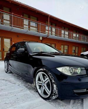 Blue BMW 120 2007 in Marijampole, with an engine capacity of 2.00 L and mileage of 281 thousand km for 4200 €, photo 9 on AUTOMOTO.COM.LV