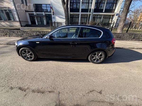 Zils BMW 120 2007 Rīga, ar dzinēja tilpumu 2.00 L un nobraukumu 266 tūkst. km par 2990 €, foto 5 vietnē AUTOMOTO.COM.LV