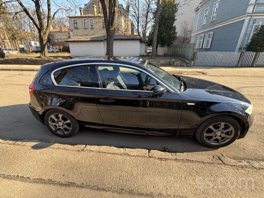 Zils BMW 120 2007 Rīga, ar dzinēja tilpumu 2.00 L un nobraukumu 266 tūkst. km par 2990 €, foto 9 vietnē AUTOMOTO.COM.LV