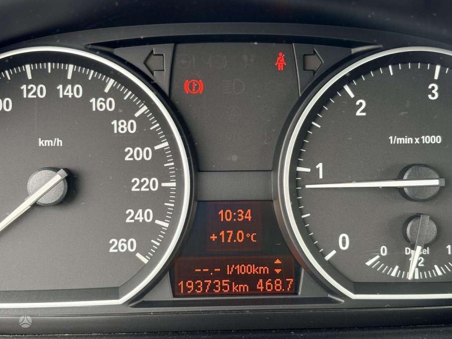 Zils BMW 120 2007 Kauņa, ar dzinēja tilpumu 2.00 L un nobraukumu 194 tūkst. km par 4000 €, foto 25 vietnē AUTOMOTO.COM.LV