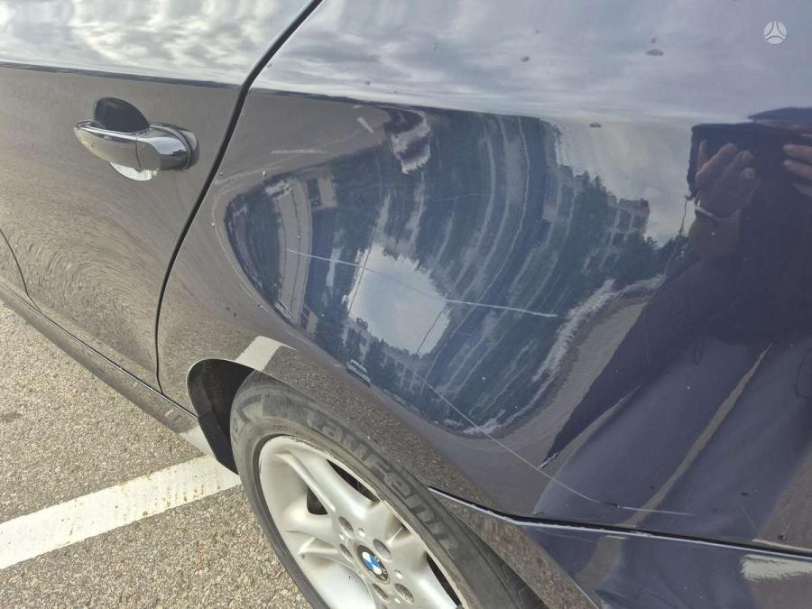 Blue BMW 120 2007 in Kaunas, with an engine capacity of 2.00 L and mileage of 404 thousand km for 2900 €, photo 5 on AUTOMOTO.COM.LV