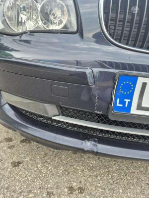 Blue BMW 120 2007 in Kaunas, with an engine capacity of 2.00 L and mileage of 404 thousand km for 2900 €, photo 6 on AUTOMOTO.COM.LV