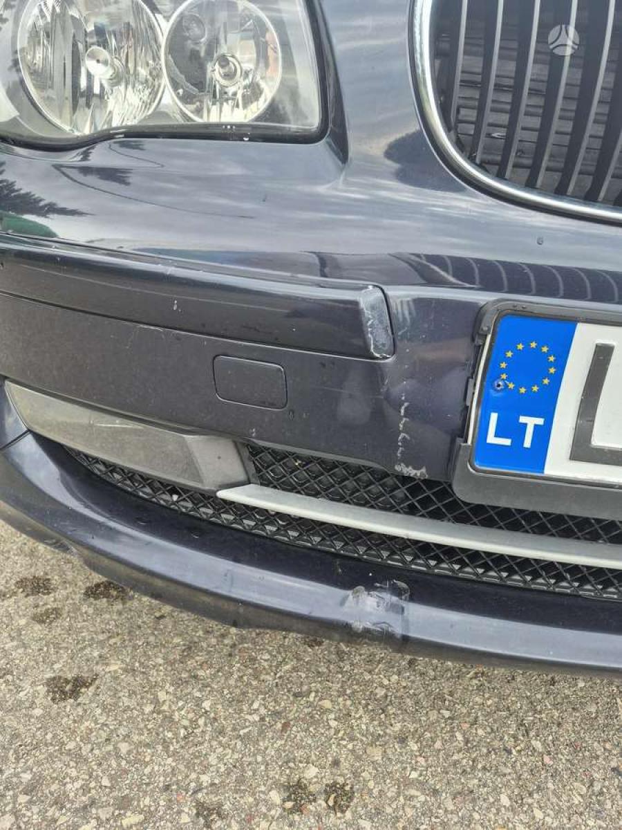 Blue BMW 120 2007 in Kaunas, with an engine capacity of 2.00 L and mileage of 404 thousand km for 2900 €, photo 6 on AUTOMOTO.COM.LV