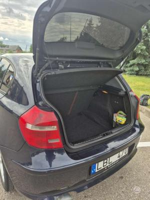 Blue BMW 120 2007 in Kaunas, with an engine capacity of 2.00 L and mileage of 404 thousand km for 2900 €, photo 8 on AUTOMOTO.COM.LV
