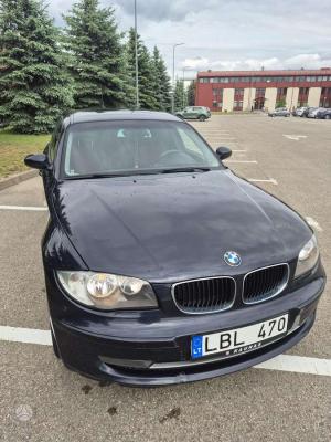 Blue BMW 120 2007 in Kaunas, with an engine capacity of 2.00 L and mileage of 404 thousand km for 2900 €, photo 13 on AUTOMOTO.COM.LV
