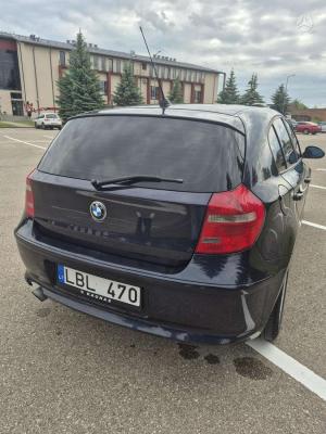 Blue BMW 120 2007 in Kaunas, with an engine capacity of 2.00 L and mileage of 404 thousand km for 2900 €, photo 15 on AUTOMOTO.COM.LV