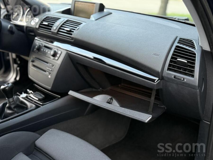 Zils BMW 120 2007 Jelgava, ar dzinēja tilpumu 2.00 L un nobraukumu 330 tūkst. km par 3950 €, foto 23 vietnē AUTOMOTO.COM.LV