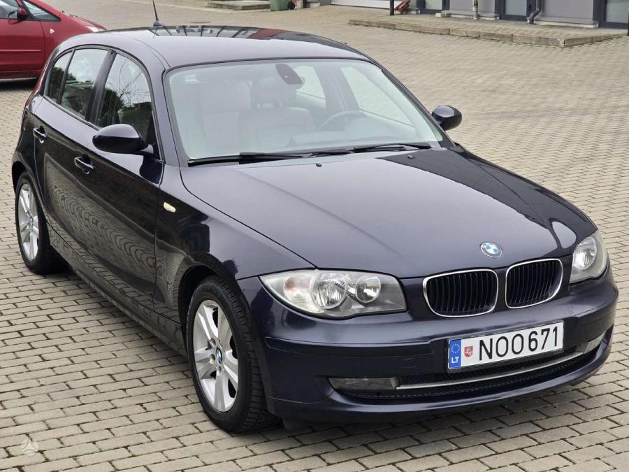 Blue BMW 120 2009 in Klaipeda, with an engine capacity of 2.00 L and mileage of 235 thousand km for 4950 €, photo 3 on AUTOMOTO.COM.LV