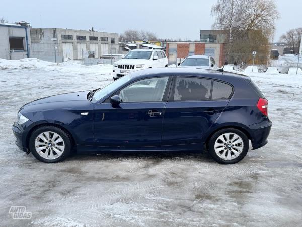 Blue BMW 120 2009 in Kaunas, with an engine capacity of 2.00 L and mileage of 300 thousand km for 2700 €, photo 9 on AUTOMOTO.COM.LV