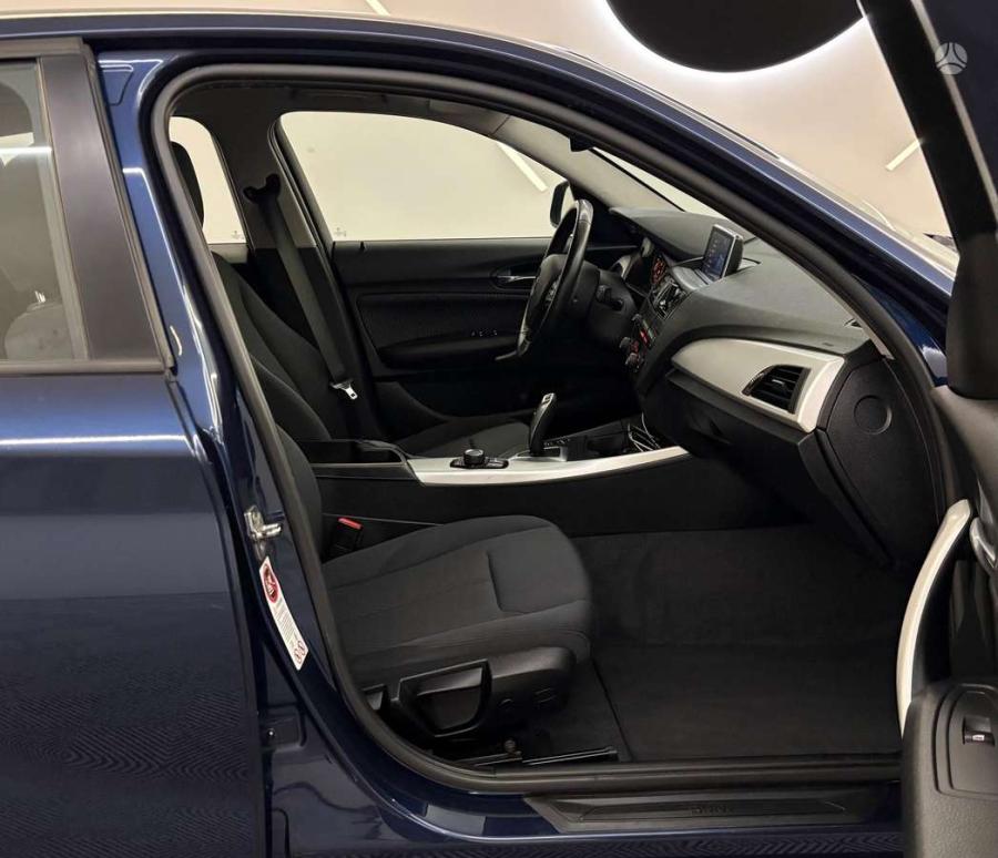 Blue BMW 120 2012 in Marijampole, with an engine capacity of 2.00 L and mileage of 215 thousand km for 6999 €, photo 11 on AUTOMOTO.COM.LV