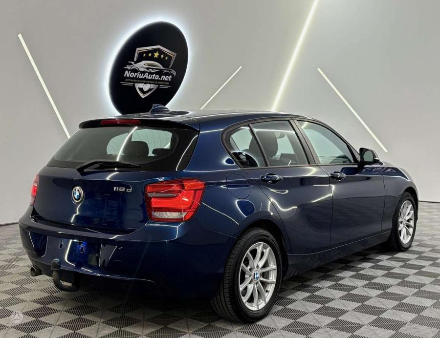 Blue BMW 120 2012 in Marijampole, with an engine capacity of 2.00 L and mileage of 215 thousand km for 6999 €, photo 16 on AUTOMOTO.COM.LV