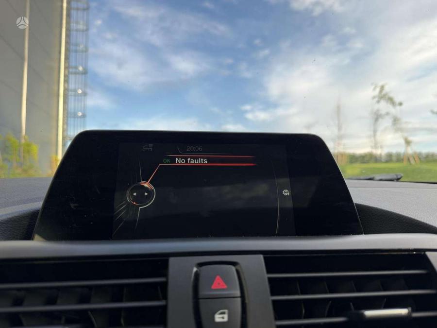 Zils BMW 120 2013 Viļņa, ar dzinēja tilpumu 2.00 L un nobraukumu 237 tūkst. km par 6950 €, foto 21 vietnē AUTOMOTO.COM.LV