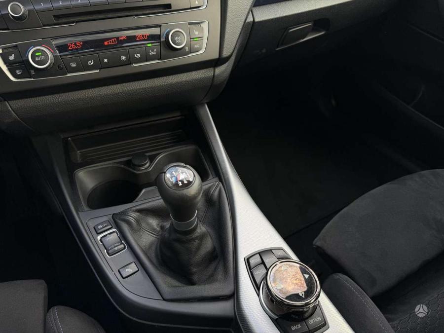 Zils BMW 120 2013 Viļņa, ar dzinēja tilpumu 2.00 L un nobraukumu 237 tūkst. km par 6950 €, foto 24 vietnē AUTOMOTO.COM.LV