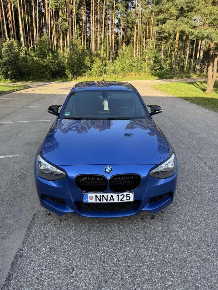 Blue BMW 120 2013 in Kazlu Ruda, with an engine capacity of 2.00 L and mileage of 285 thousand km for 6700 €, photo 8 on AUTOMOTO.COM.LV
