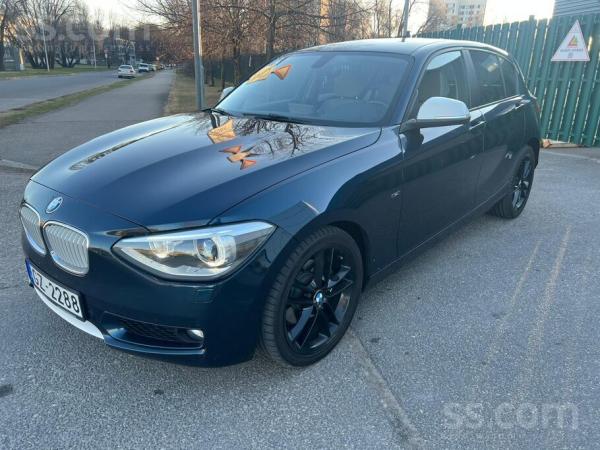 Blue BMW 120 2014 in Riga, with an engine capacity of 2.00 L and mileage of 117 thousand km for 9500 €, photo 1 on AUTOMOTO.COM.LV