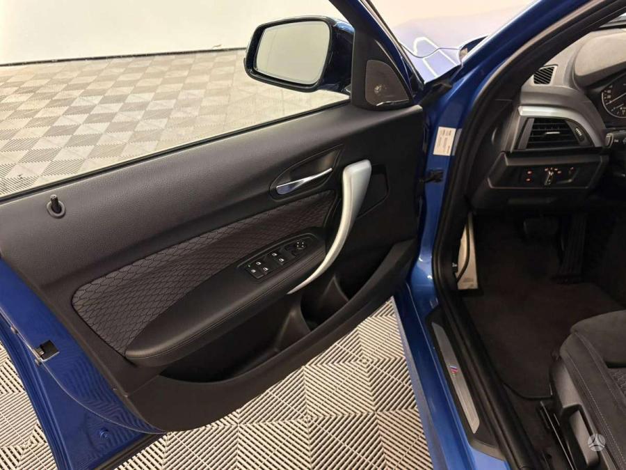 Blue BMW 120 2014 in Marijampole, with an engine capacity of 2.00 L and mileage of 193 thousand km for 9750 €, photo 23 on AUTOMOTO.COM.LV