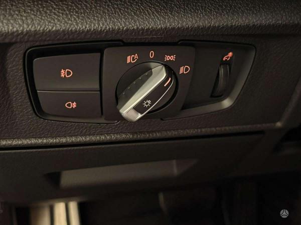 Blue BMW 120 2015 in Marijampole, with an engine capacity of 2.00 L and mileage of 193 thousand km for 9750 €, photo 10 on AUTOMOTO.COM.LV