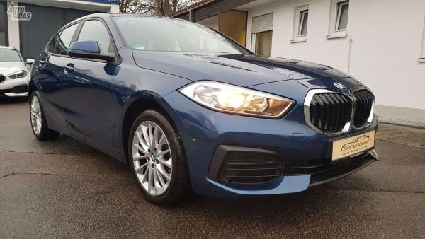 Blue BMW 120 2020 in Kaunas, with an engine capacity of 2.00 L and mileage of 94 thousand km for 23420 €, photo 1 on AUTOMOTO.COM.LV