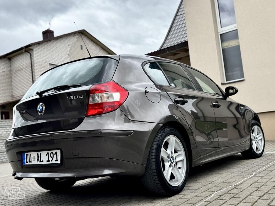 Brown BMW 120 2005 in Kaunas, with an engine capacity of 2.00 L and mileage of 308 thousand km for 3900 €, photo 4 on AUTOMOTO.COM.LV