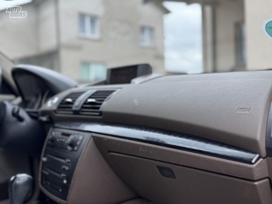 Brown BMW 120 2005 in Kaunas, with an engine capacity of 2.00 L and mileage of 308 thousand km for 3900 €, photo 12 on AUTOMOTO.COM.LV