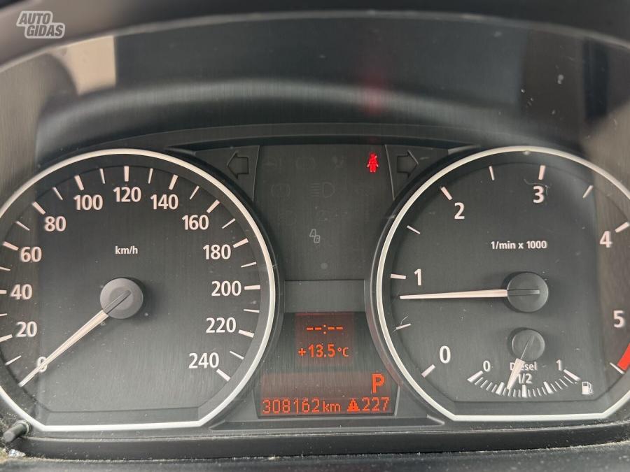 Brown BMW 120 2005 in Kaunas, with an engine capacity of 2.00 L and mileage of 308 thousand km for 3900 €, photo 16 on AUTOMOTO.COM.LV