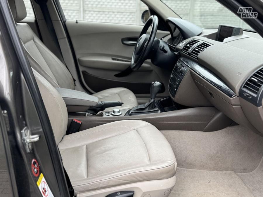 Brūns BMW 120 2005 Kauņa, ar dzinēja tilpumu 2.00 L un nobraukumu 308 tūkst. km par 3750 €, foto 15 vietnē AUTOMOTO.COM.LV
