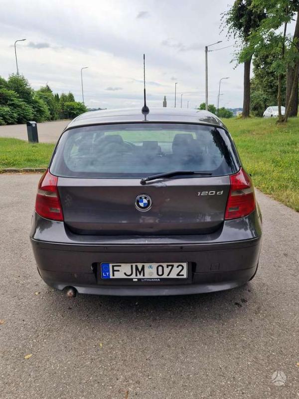 Brown BMW 120 2005 in Kaunas, with an engine capacity of 2.00 L and mileage of 230 thousand km for 3400 €, photo 3 on AUTOMOTO.COM.LV
