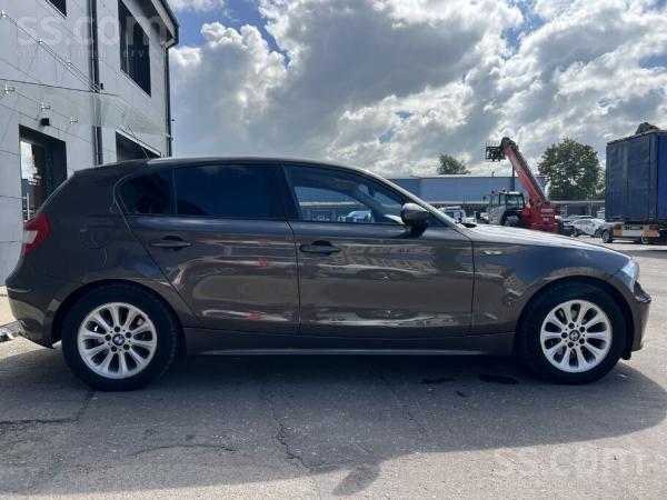 Brūns BMW 120 2005 Rīga, ar dzinēja tilpumu 2.00 L un nobraukumu 233 tūkst. km par 4990 €, foto 2 vietnē AUTOMOTO.COM.LV